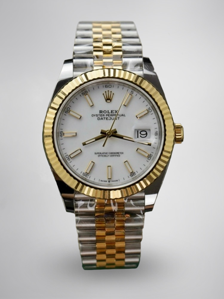 Montre Rolex Datejust Réplique 41 mm lunette à dents de chien plaquée ...